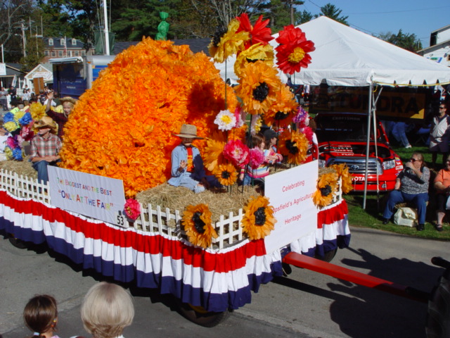 Garden Floats Figment Topiary Arrives As First Ever Festival